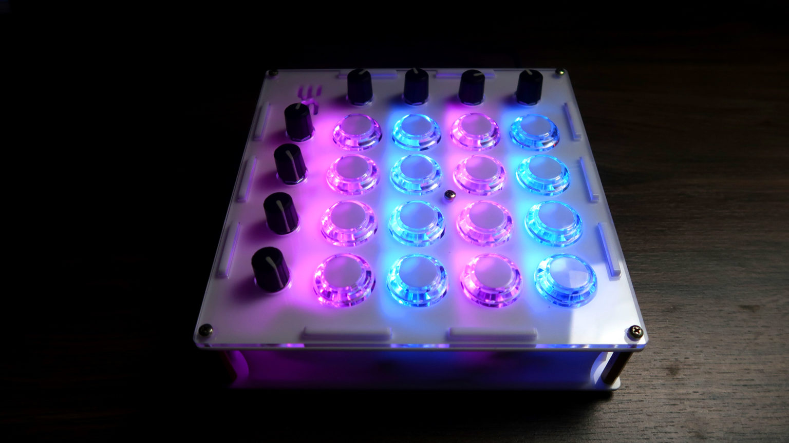 I built an arcade RGB DIY MIDI controller with an Arduino! – The Nerd ...